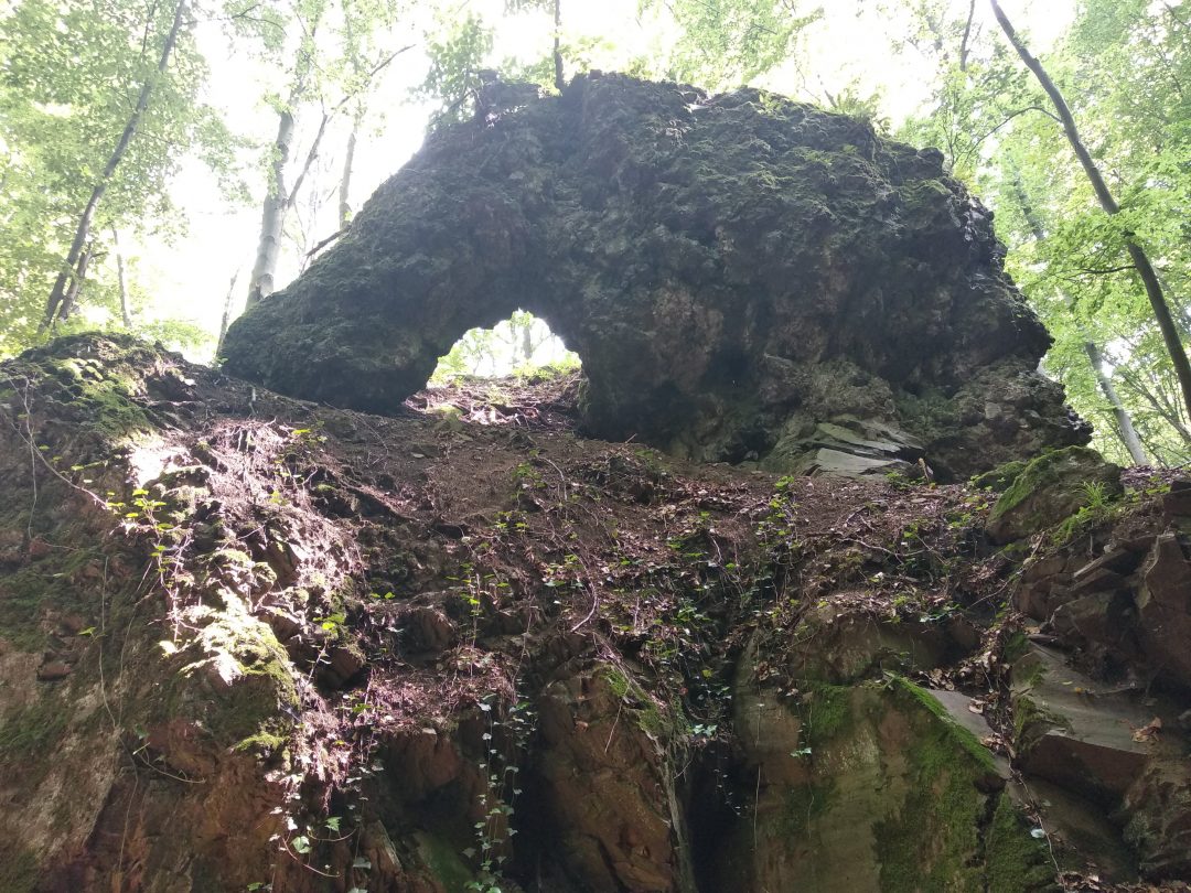 A Mátra bejárata: Sziklakapu avagy a Lyukas-kő - Túraötletek